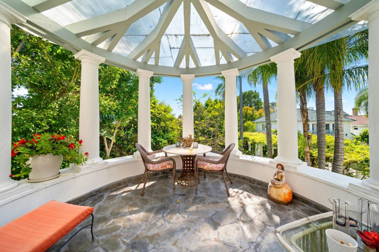 Muhammad Ali’s Beautiful LA Mansion | The Silo